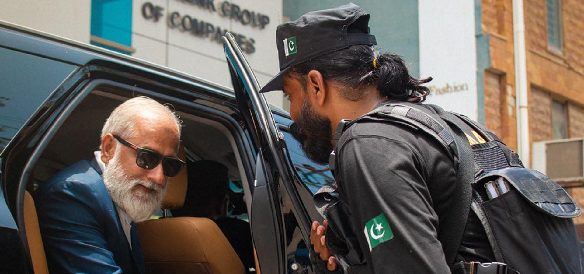 Top 10 Responsibilities Of Apartment Complex Security Guards | Secure ...